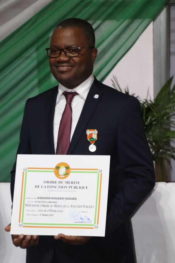 Le Directeur de l'ENSEA fait ''Officier de l'Ordre du Mérite de la ...