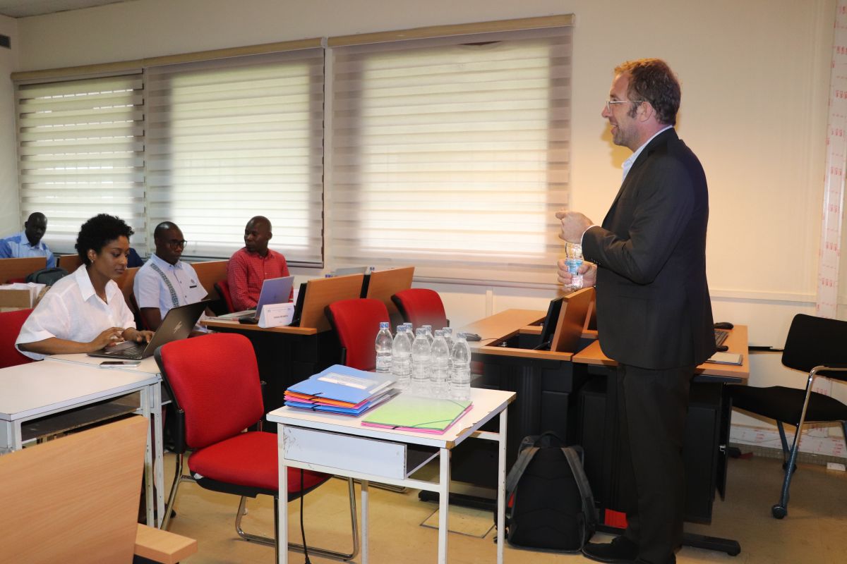 ENSEA/Atelier de Formation en Evaluation des Politiques Publiques - ENSEA
